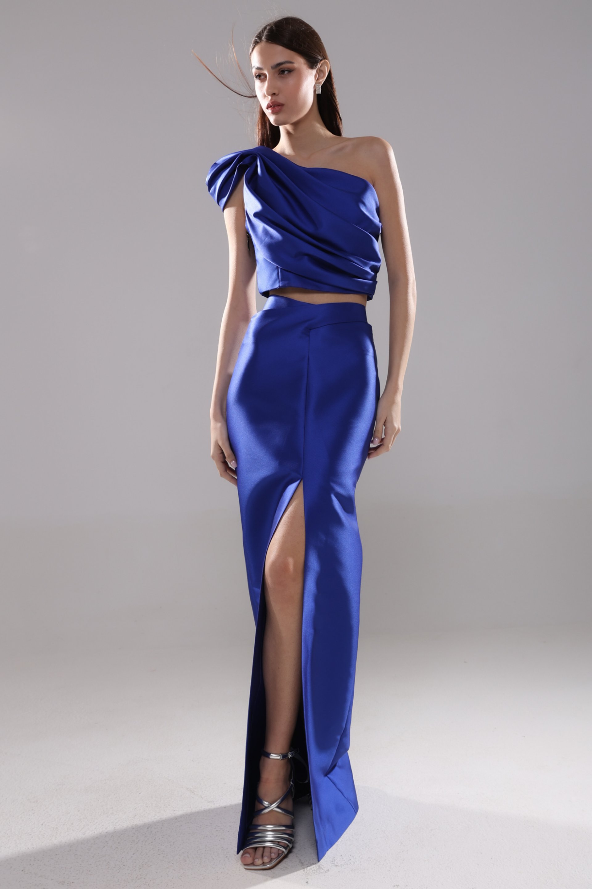 DUGA SUKNJA SA ŠLICEM