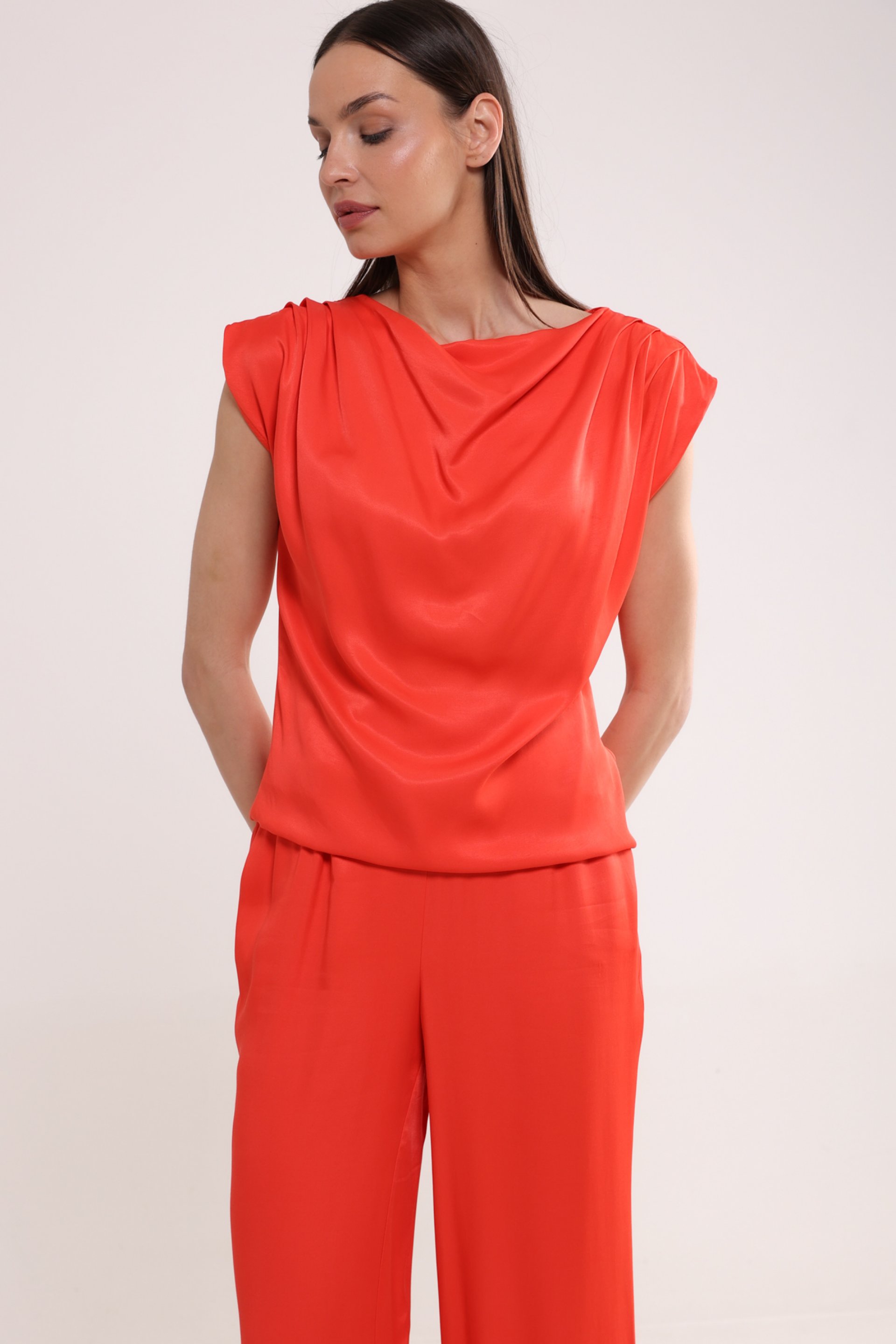 VISKOZNA BLUZA SA NABORIMA